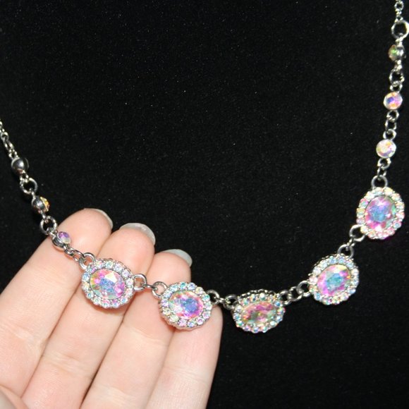 Vintagejelyfish | Jewelry | Stunning Ab Sparkly Rhinestone Necklace 821 ...